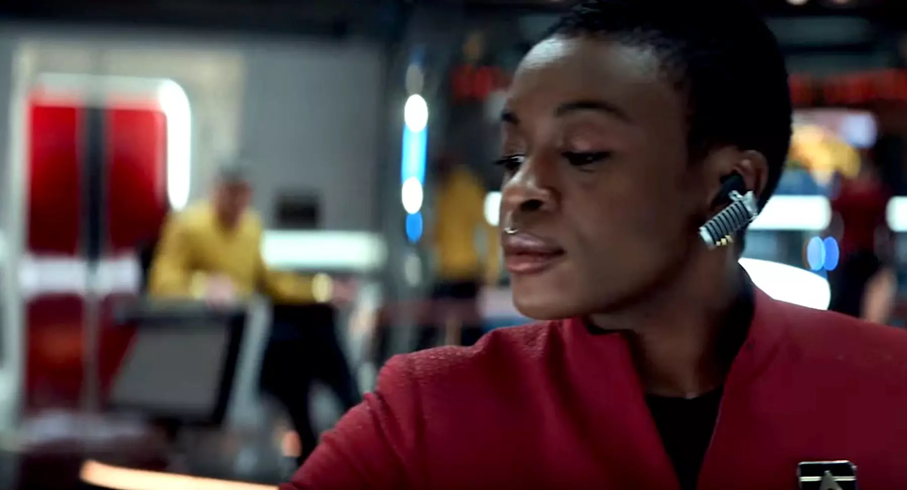 Star Trek: Strange New Worlds anonse ekipaj li yo, ki gen ladan Lyetnan Uhura