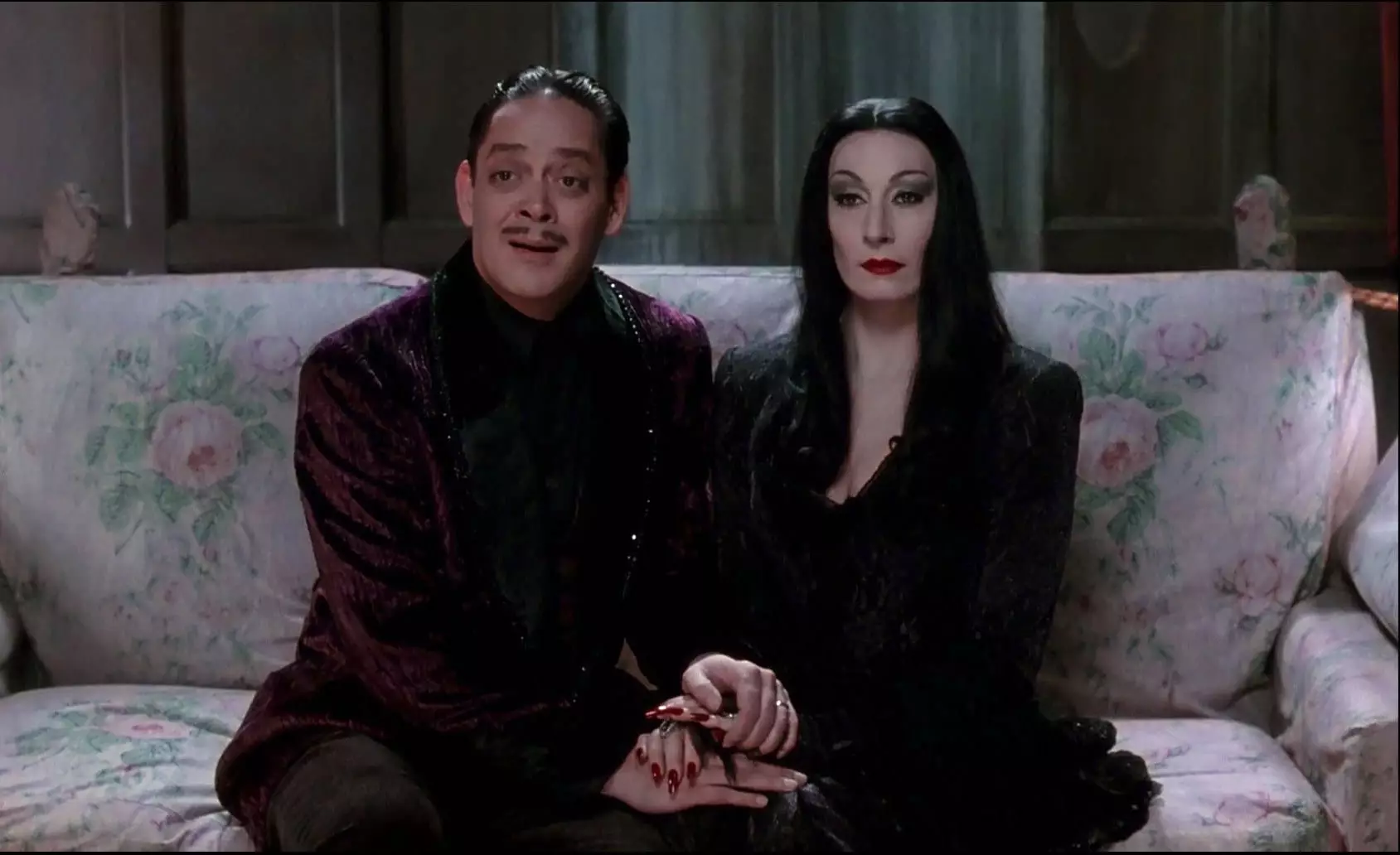 Le mercredi de Netflix lance les parents de la famille Addams