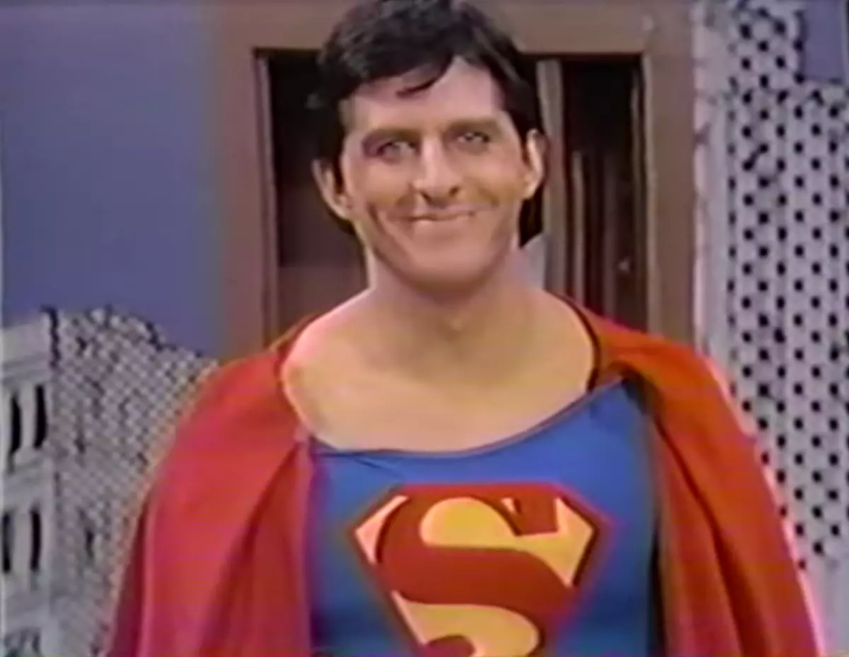 “ພວກເຮົາຕ້ອງການເຂົາ, ພວກເຮົາຕ້ອງການເຂົາ” — ມັນເປັນນົກ… ມັນເປັນຍົນ… ມັນເປັນ Superman!