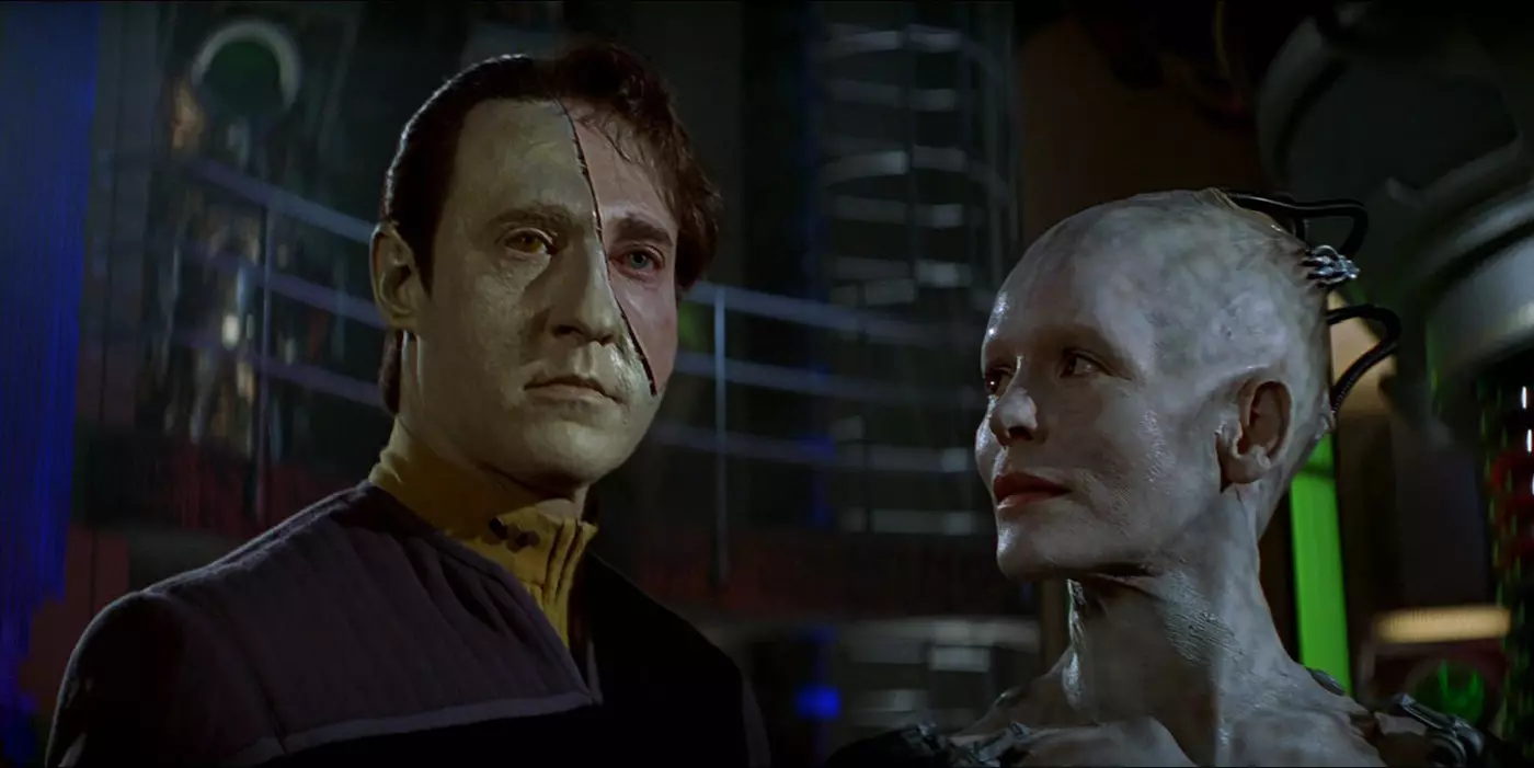 Sut i Baratoi ar gyfer Star Trek: Picard - Y Canllaw Ail-wylio Hanfodol 11393_2