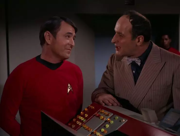Star Trek Az eredeti sorozat újranézése: „Egy darab az akcióból” 1184_8