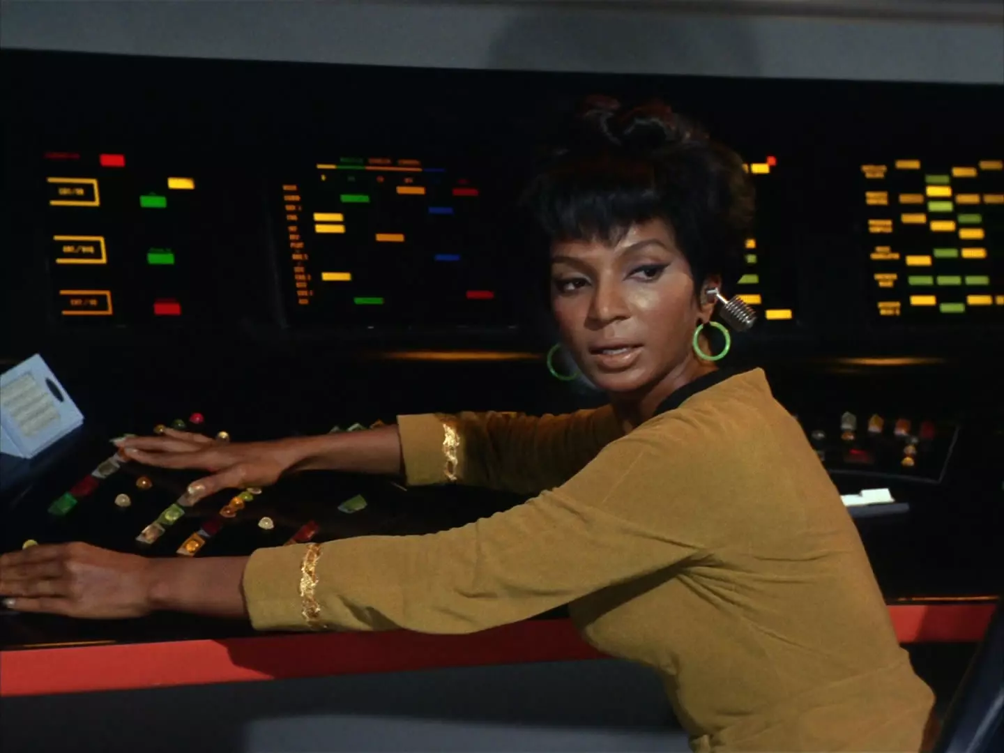 Star Trek: Strange New Worlds Could — and should — Young Uhura විශේෂාංගය