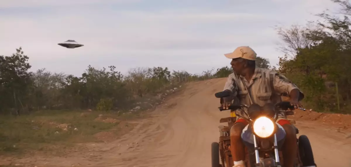 E quem nasce em Bacurau é o que? Paglaban at Pagkakakilanlan ng Brazil sa Bacurau