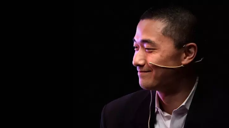 Ken Liu o fana ka Nchafatso ho Libuka tse latelang tsa Leloko la Dandelion