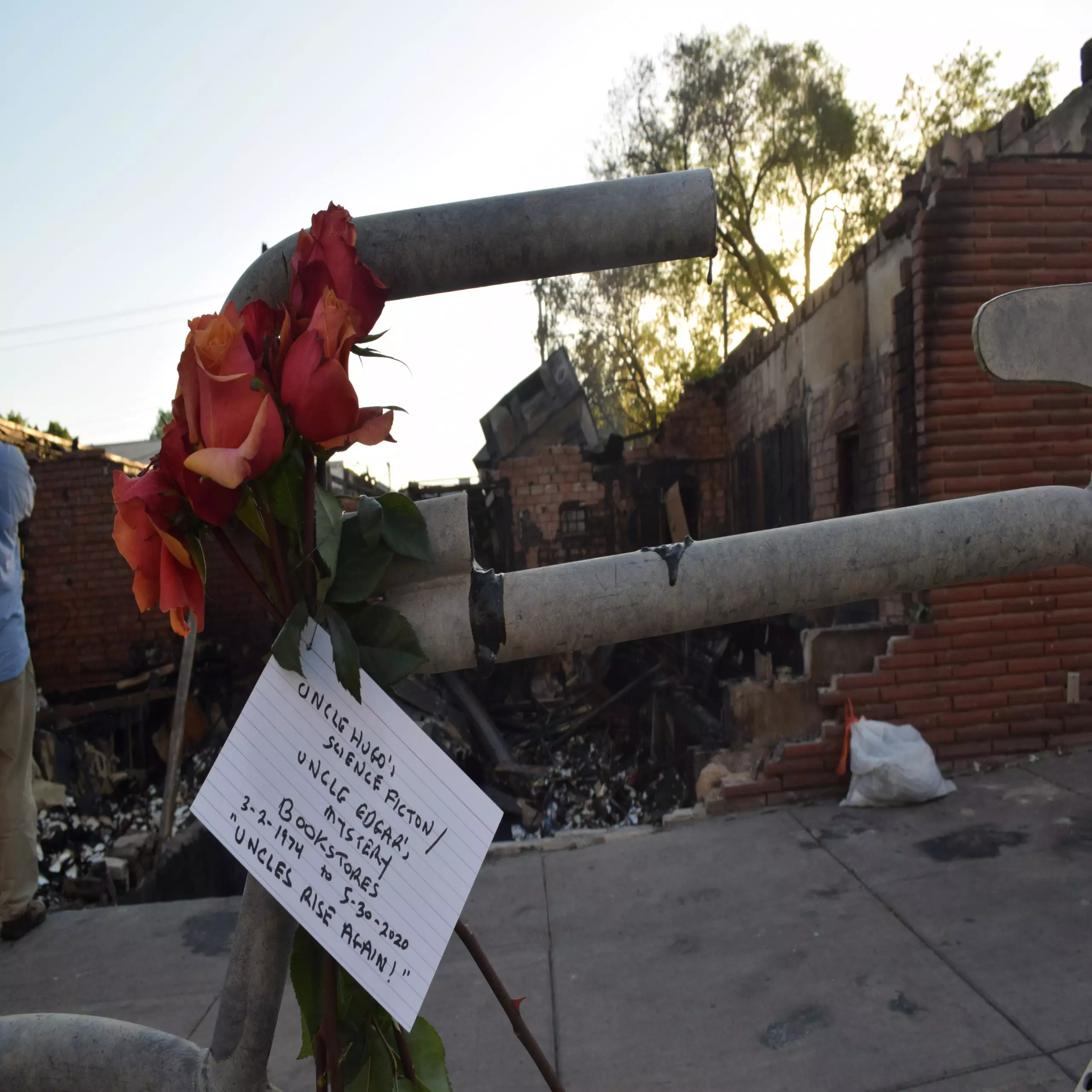 La llibreria de l'oncle Hugo treballa per reconstruir-se després dels disturbis de Minneapolis