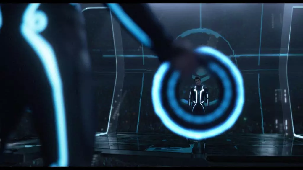 Disney navodno ponovo uključuje prekidač za napajanje za Tron 3