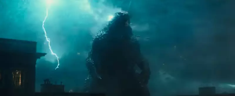 Godzilla: King of the Monsters polega na gęstości indukowanej przez fabułę i wątpliwej nauce