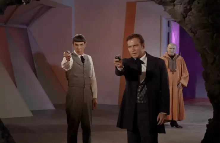 Star Trek: Discovery Fa'amatala le mafuaaga e le talitonuina ai e Kirk ma Picard ia Holograms 12978_1
