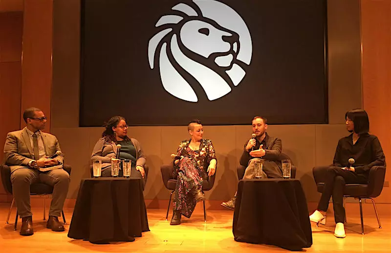 Victor LaValle, N.K. Jemisin, Maria Dahvana Headley, Sam J. Miller e Alice Sola Kim discuten sobre o futuro dun pobo dos Estados Unidos