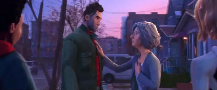 Tante May, Ind i Spiderverse