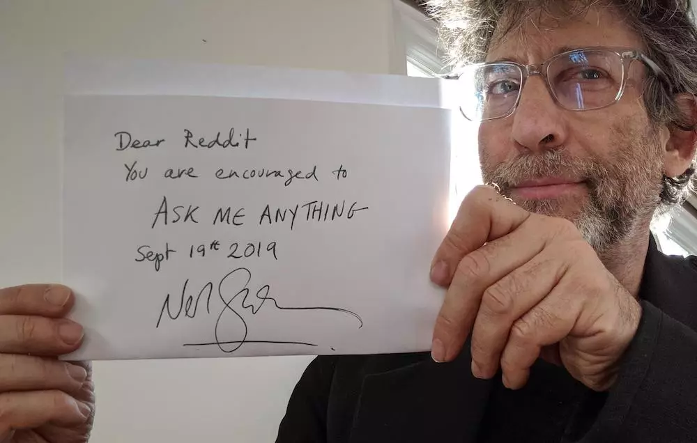 Câteva sfaturi de scriere (plus o rețetă de terci!) de la Neil Gaiman