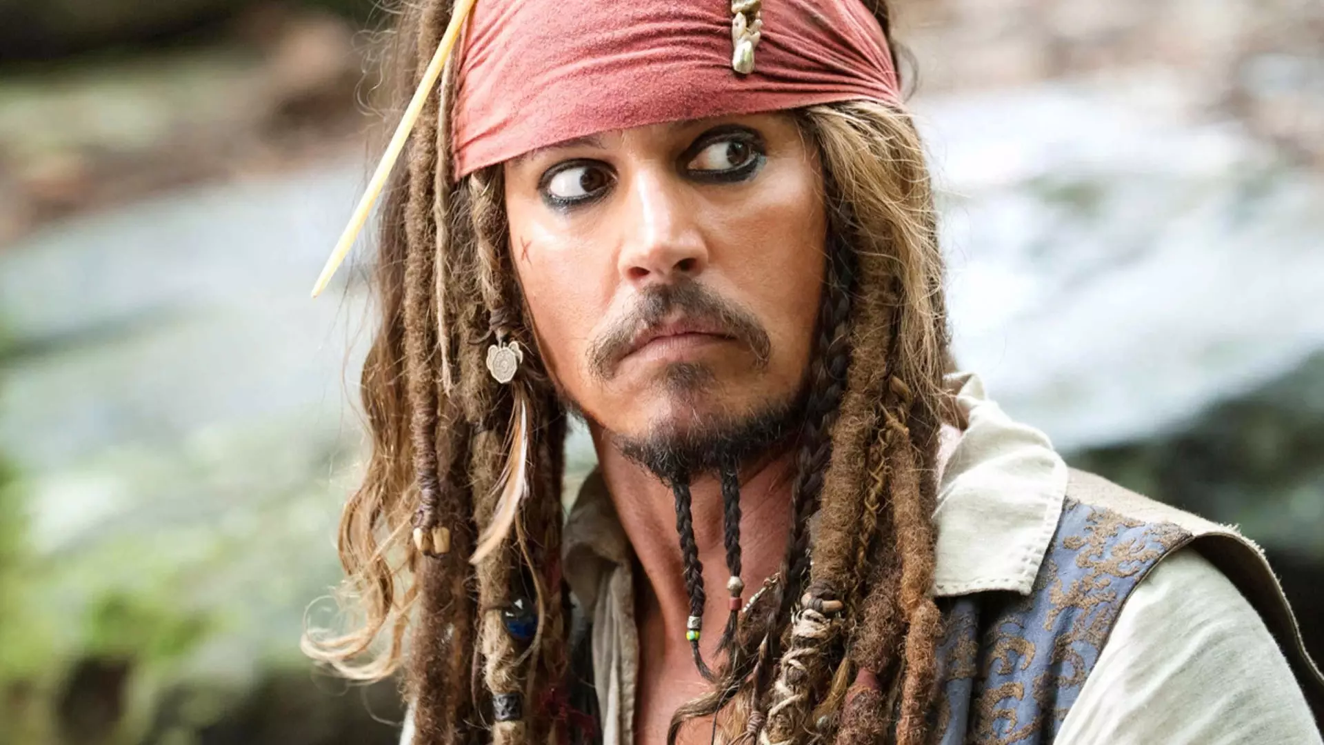 Η Disney φέρνει τον δημιουργό του Τσερνομπίλ Craig Mazin για να επανεκκινήσει τους Pirates of the Caribbean