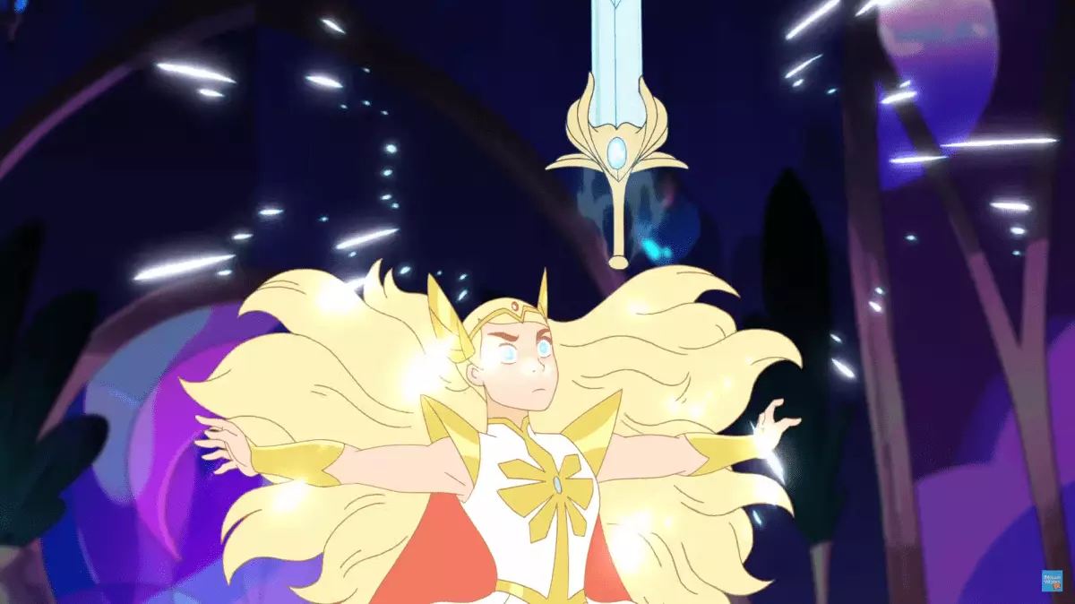 Ĉu la She-Ra Universo Expandiĝas?