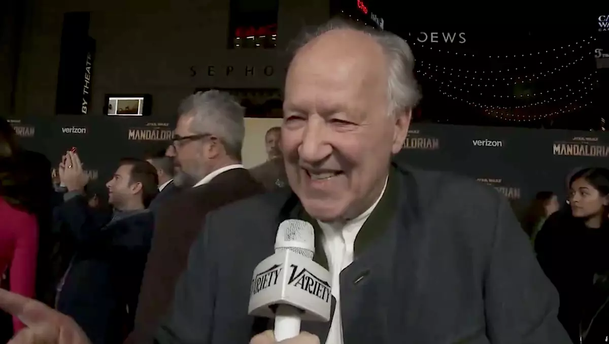 Werner Herzog saka Mandalorian ora bakal nglilani wong-wong mau njupuk [REDACTED] saka dheweke