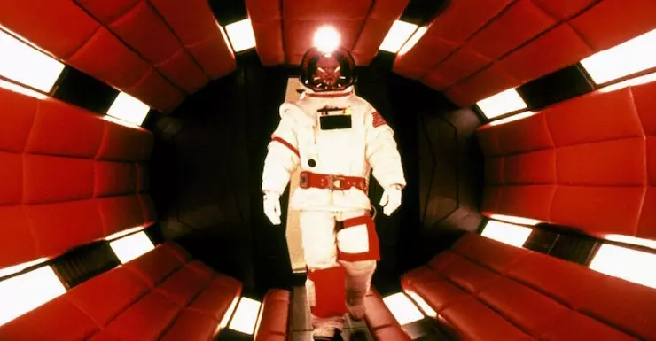 Intellect vs Emotion, atau, Why I Love 2010 More than 2001: A Space Odyssey