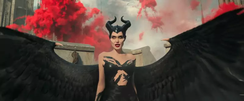 Maleficent: Mistress of Evil Falls atpaliek no episkā attieksmes, ko tā ir pelnījusi