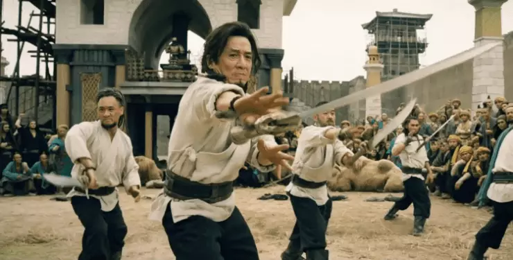 Dragon Blade: Jackie Chan kaj John Cusack Reinventu Historion sur la Silka Vojo 14678_5