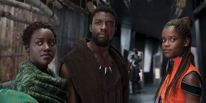 Hvorfor læser du anmeldelser om Black Panther, når du kunne se Black Panther?