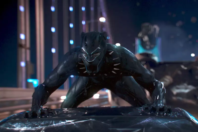 Por que estás lendo comentarios sobre Black Panther cando podes estar vendo a Black Panther? 14930_4