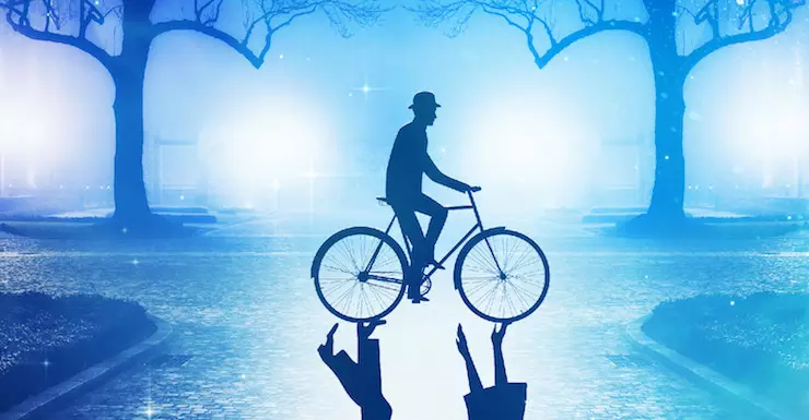 Град бицикала: Стварање света вештица