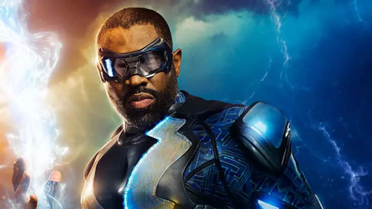 Black Lightning: An Teaghlach a Throid le Chéile, a Fanann le Chéile