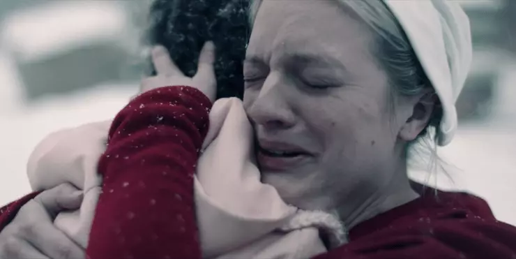 The Handmaid's Tale 210 L-Aħħar Ċerimonja reviżjoni televiżiva Hannah