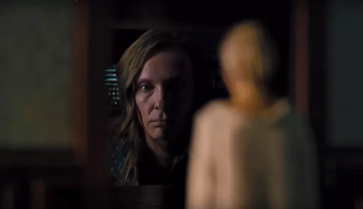 Toni Collette amaitzen duten film hereditarioen berrikuspenen spoilerrak