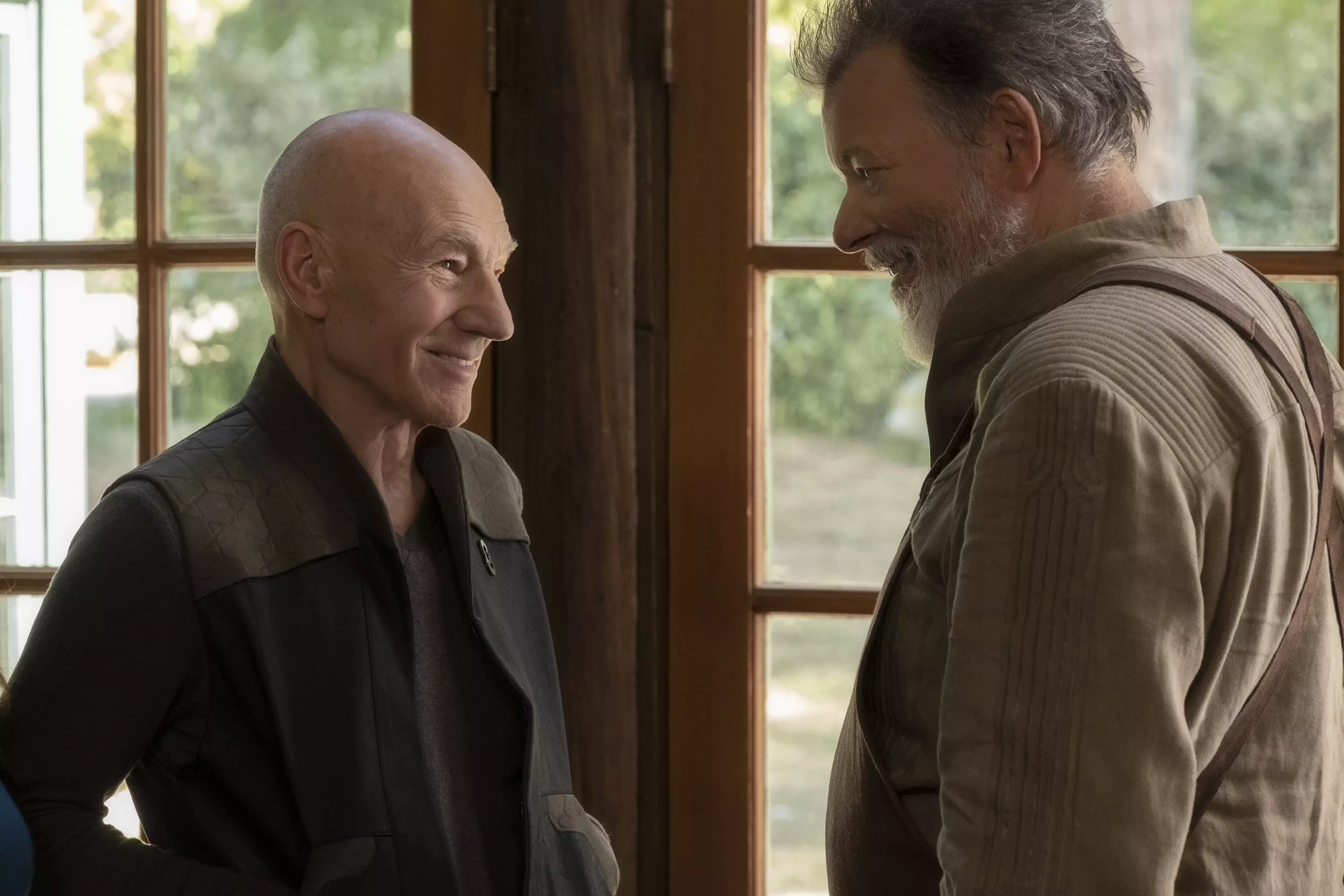 Jean-Luc Goes Rogue and Talks to Riker En Nova Star Trek: Picard Antaŭfilmo