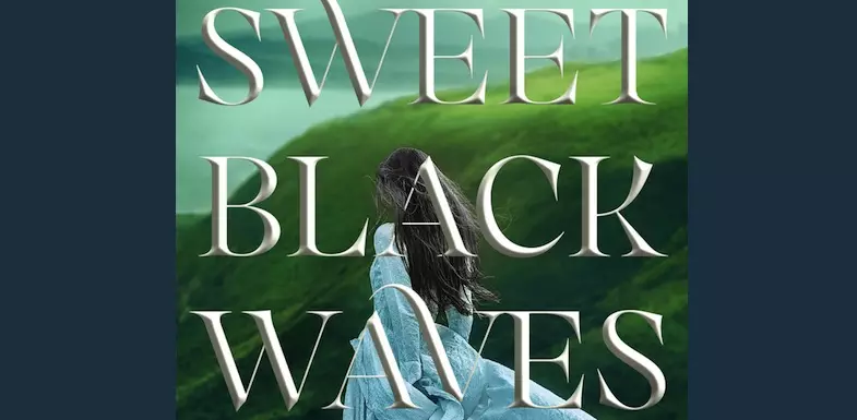 Falling in Love with the Enemy: Sweet Black Waves by Kristina Pérez
