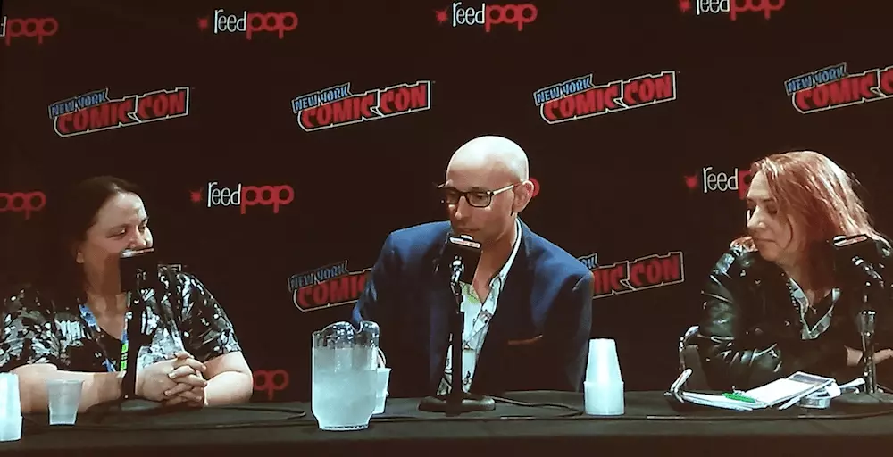 “Anois An tAm Ceart dó Níos Mó ná Riamh”: Brian K. Vaughan agus Pia Guerra Athchuairt ar Y: An Fear Deireanach ag NYCC