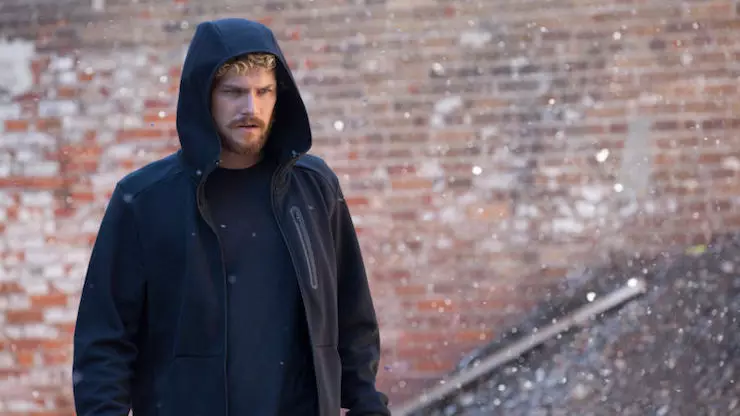 En actionhelt uten handling eller heltemot: Iron Fist sesong én