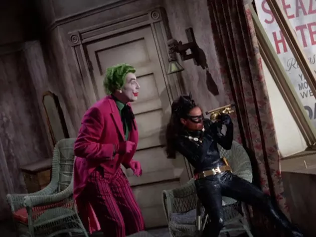 Holy Rewatch Batman! “The Funny Feline Felonies” / “The Joke’s on Catwoman” 17165_1