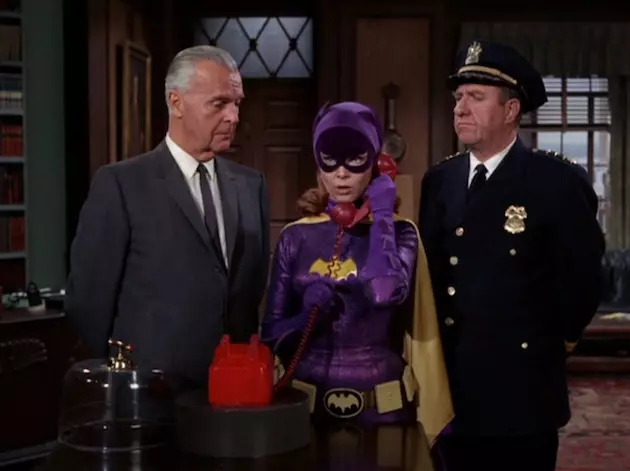 Holy Rewatch Batman! “Ho dadatoan’i Neny aho” 17198_5