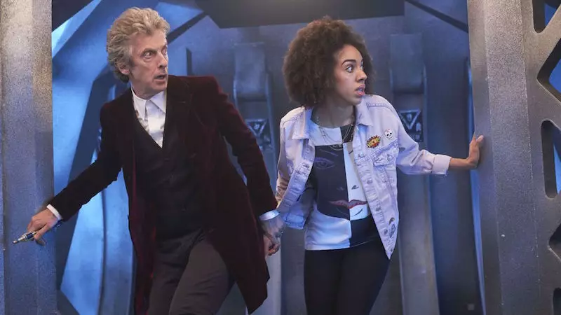 Doctor Who Reaches Way Back to Roots His for Staġun 10 Premiere