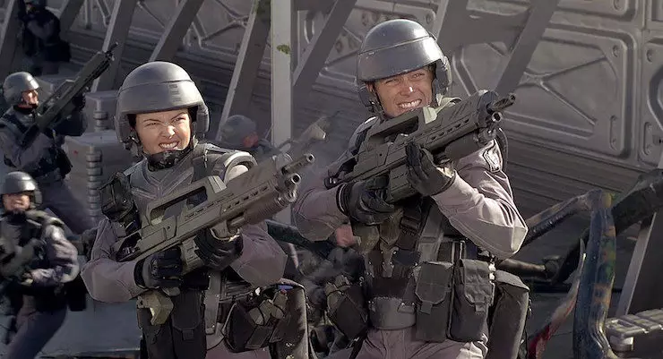 Starship Troopers: Manic an'i Paul Verhoeven, satire diso 17865_1