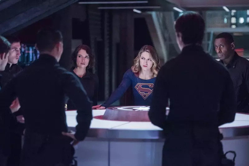 Maganda ang Balat na Ito: Supergirl, "The Martian Chronicles"