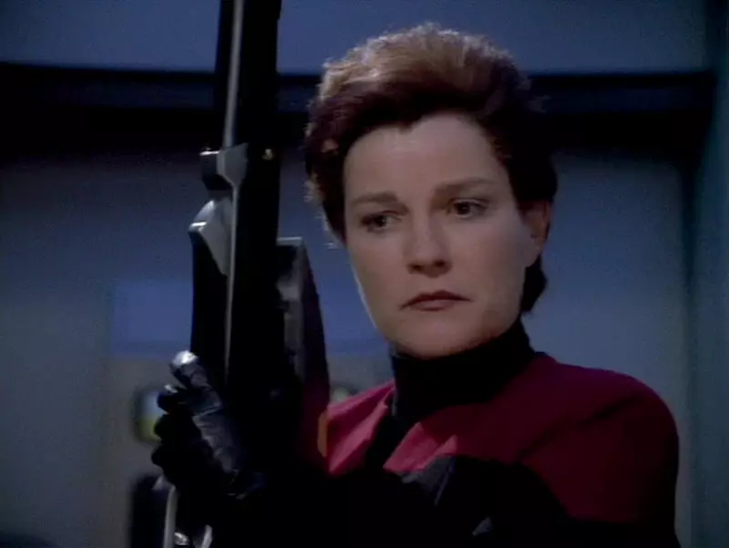 Star Trek: Voyager Rewatch: "Тирүү күбө"