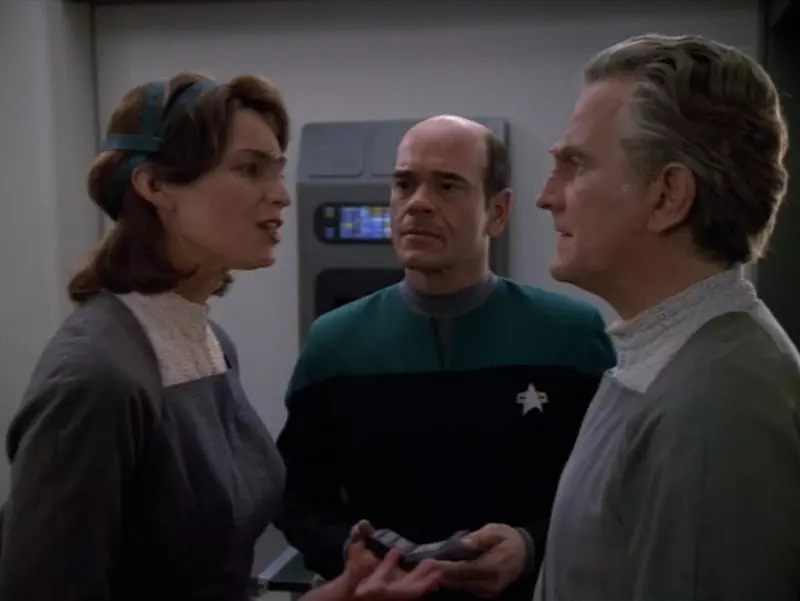 چولپان Trek: Voyager Rewatch: «تىرىك گۇۋاھچى» 1800_2