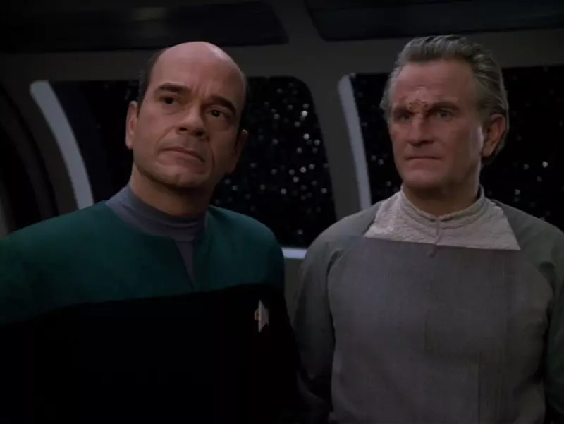 Star Trek: Voyager Rewatch: «Живой свидетель» 1800_5