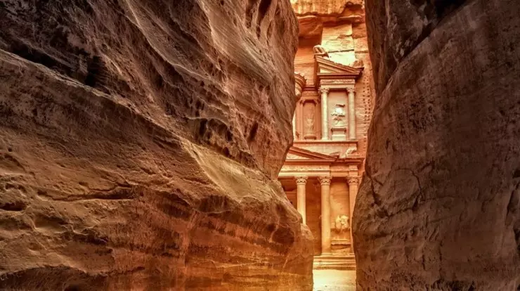 Bättre fiktion genom teknik: Rekonstruktion av den förlorade staden Petra 18086_2