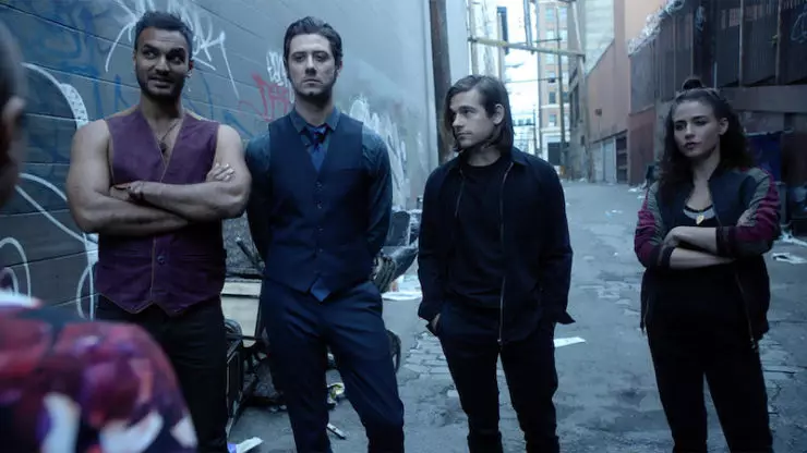 Overvallen en complicaties: The Magicians, 