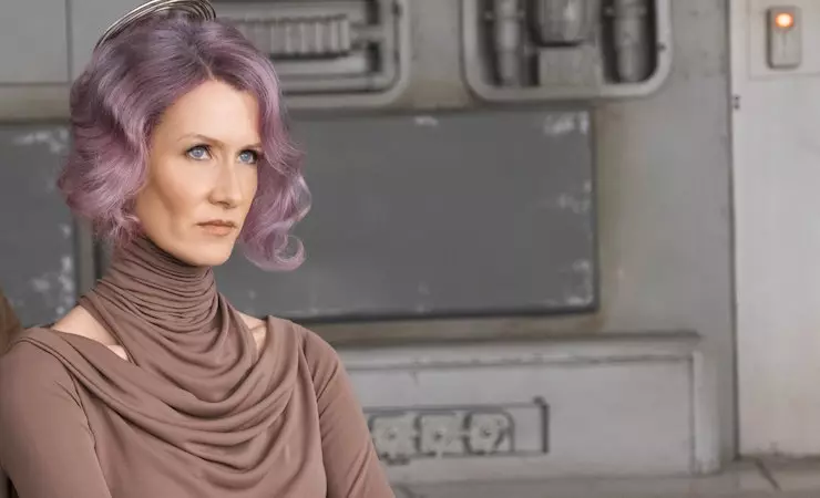 Star Wars' Vice-Admiral Holdo ma o matou Faamoemoega mo le Malosi o Fafine