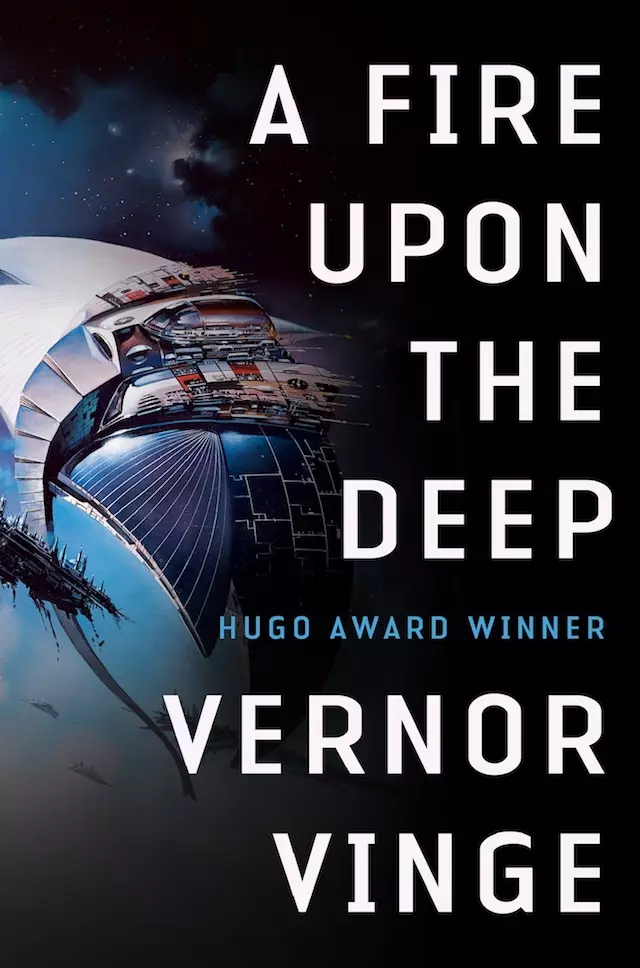 Vernoro Vinge'o kosminė opera „A Fire Upon The Deep“ yra Tor.com el. knygų klubo pasirinkimas gegužės mėn. 18690_1