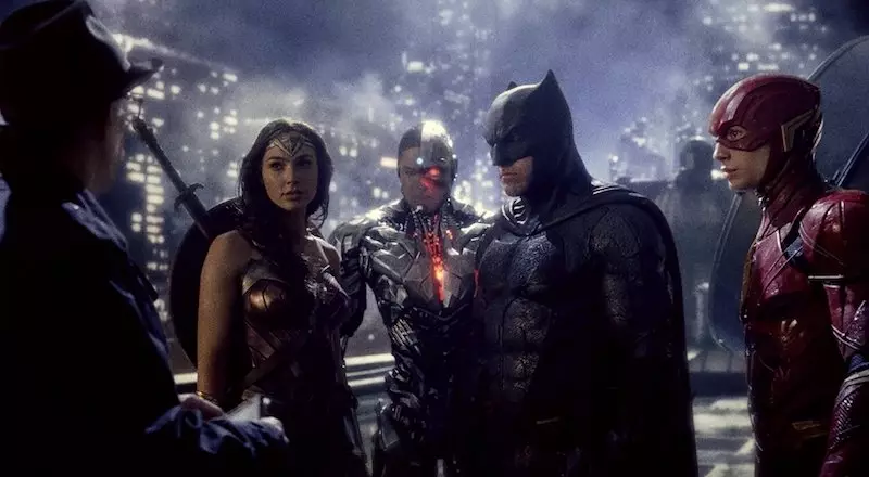 Justice League nos muestra lo que sucede cuando te unes sin un universo cinematográfico