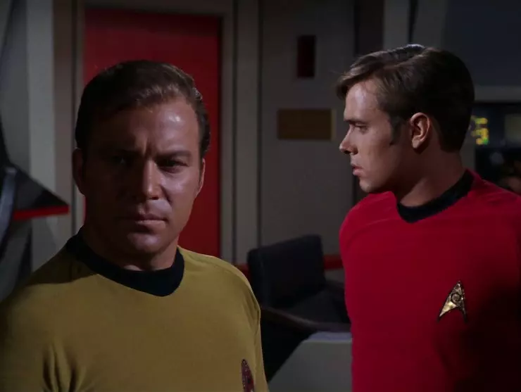 Přezkoumání původní série Star Trek: „Posedlost“ 19489_14