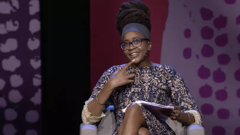 Nnedi Okoraforyň TED gepleşigi, Oktopus meňzeşligini ulanyp, Afrofuturizmi we Ylmy fantastika düşündirýär