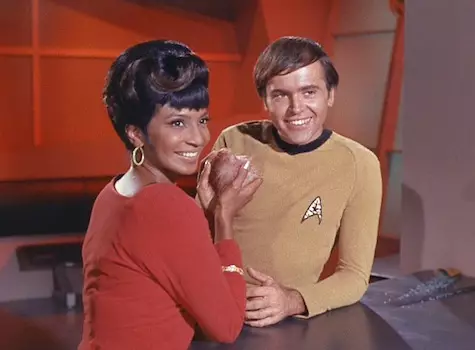 Star Trek The Original Series Rewatch: “The Trouble with Tribbles” 19518_1