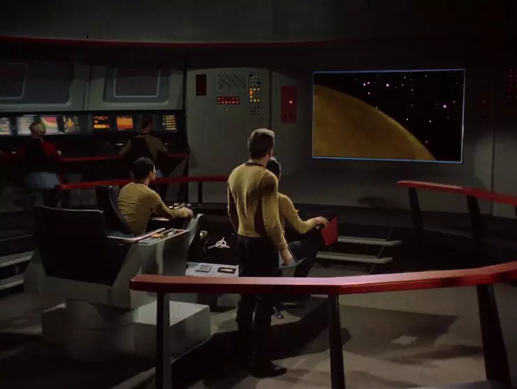 Star Trek oriģinālā seriāla atkārtota skatīšanās: “Atgriezties rītdienā” 19792_15