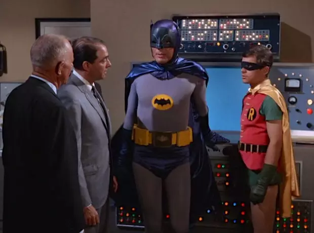 Holy Rewatch, Batman! „The Minstrel’s Shakedown” / „Barbecued Batman?” 19859_1