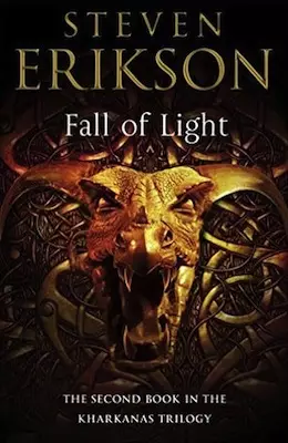 Y Cosmig yn Dod yn Bersonol: Cwymp y Goleuni gan Steven Erikson